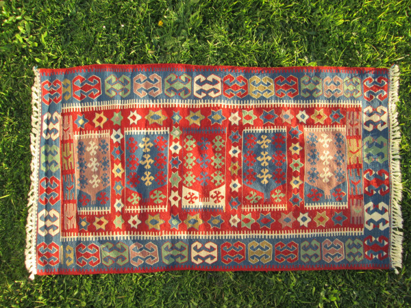 Need Identification and Key Words for Wool Rug - Scavenger Life